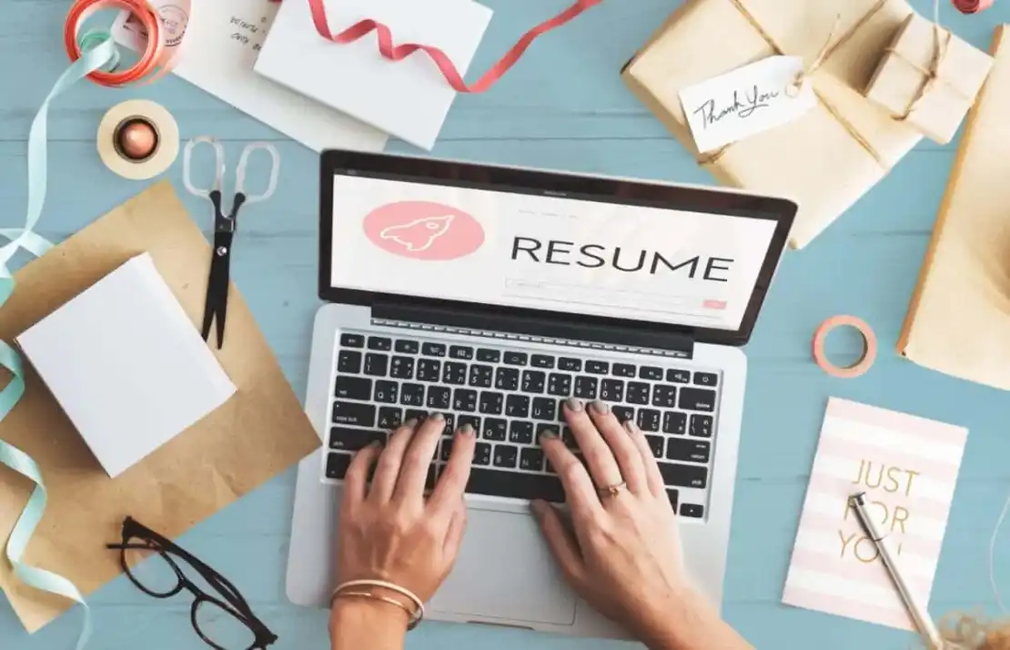 A Complete Guide to Resume Screening: Definition, Checklist, Tools ...